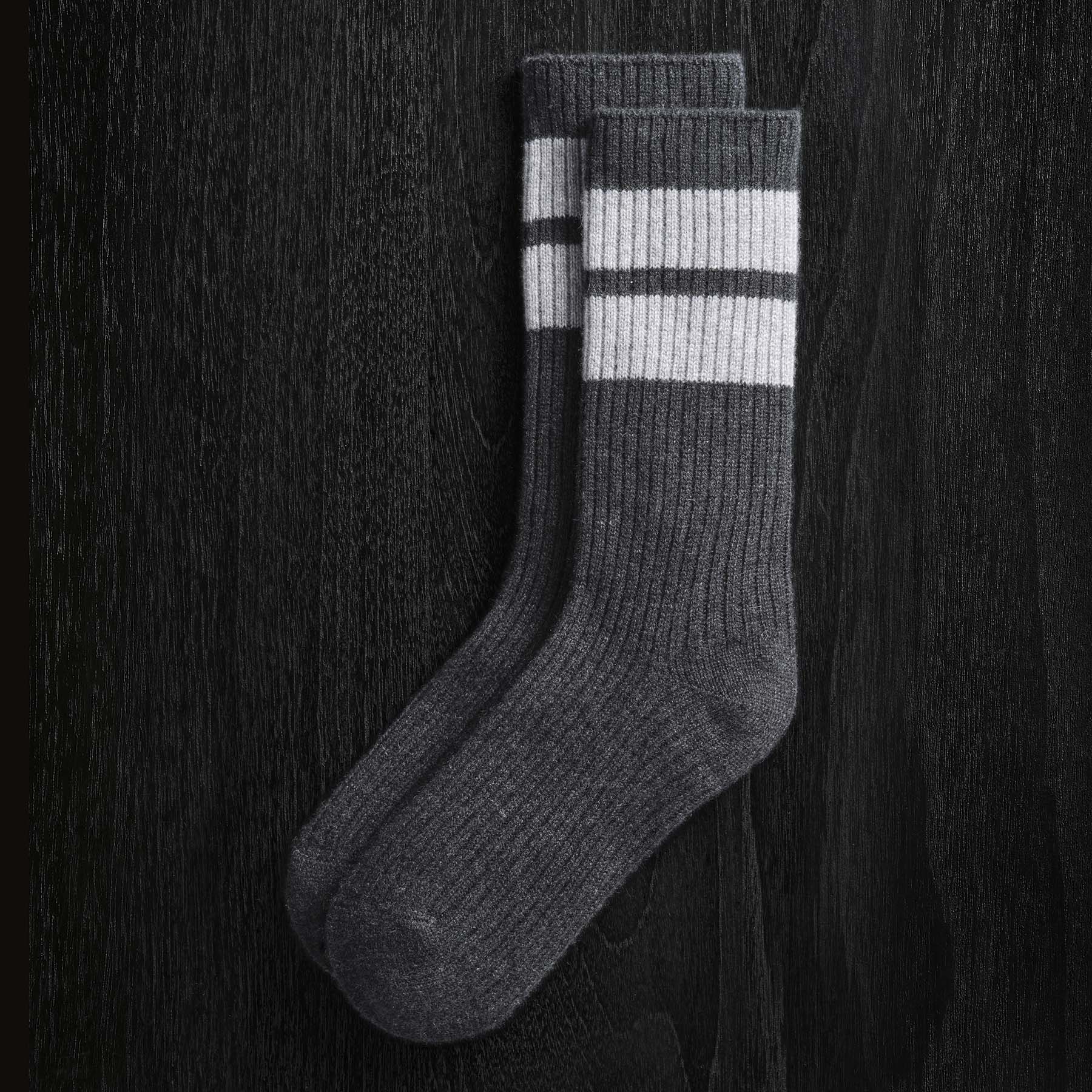 Long Chunky Cashmere Sock - Coal/Heather Grey | James Perse Los Angeles