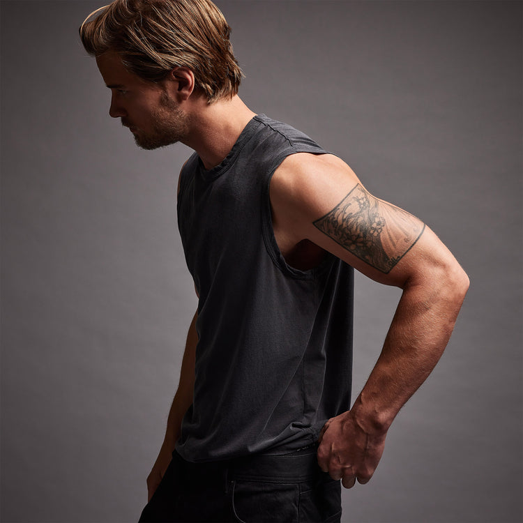 LA Muscle Tank - Magma Pigment | James Perse Los Angeles