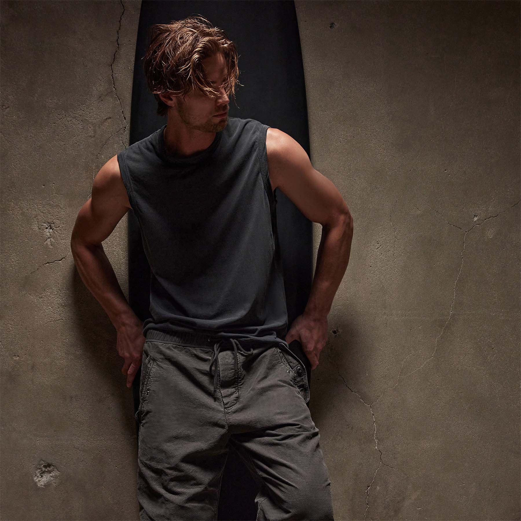 LA Muscle Tank - Magma Pigment | James Perse Los Angeles