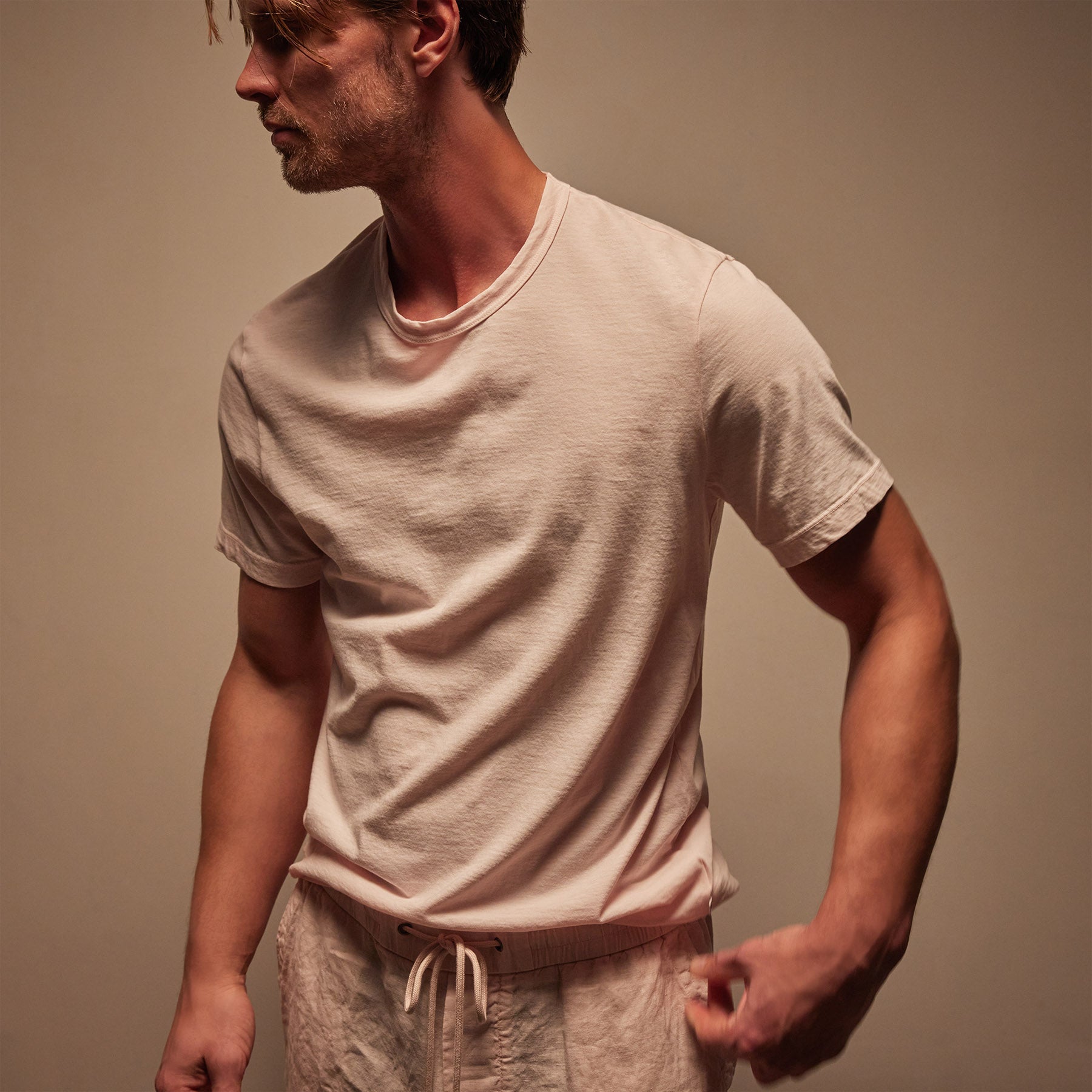 Short Sleeve Crew Neck - Zephyr Pigment | James Perse Los Angeles