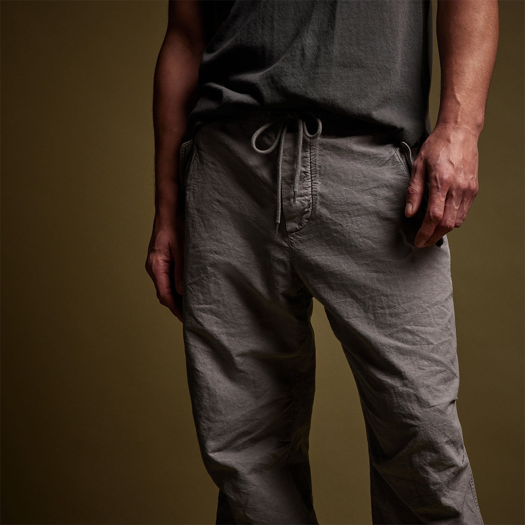 Textured Flight Pant - Silver Grey Pigment | James Perse Los Angeles