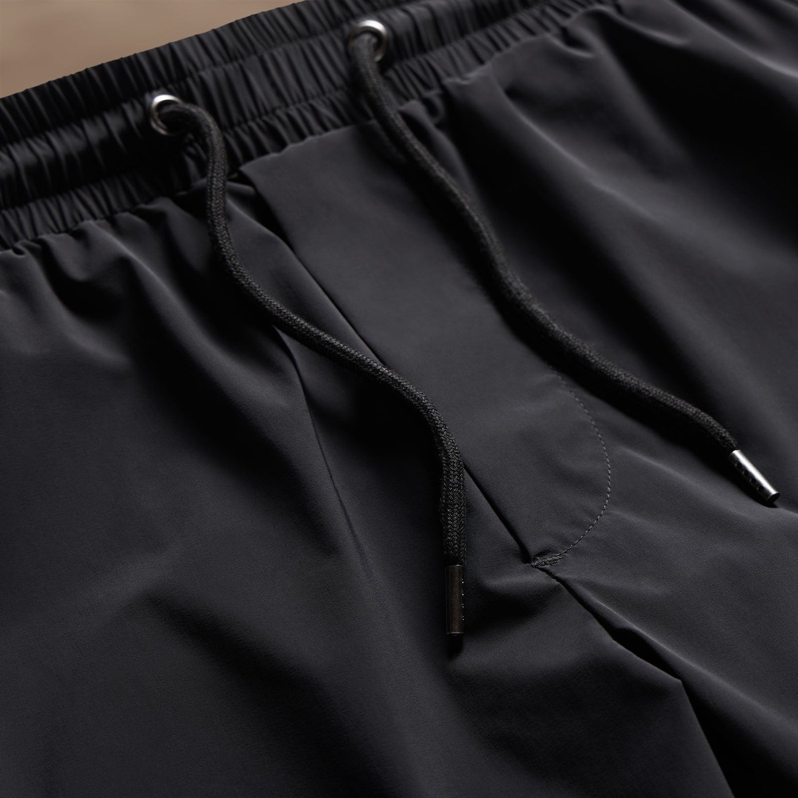 Split Hem Boardshort - Black | James Perse Los Angeles