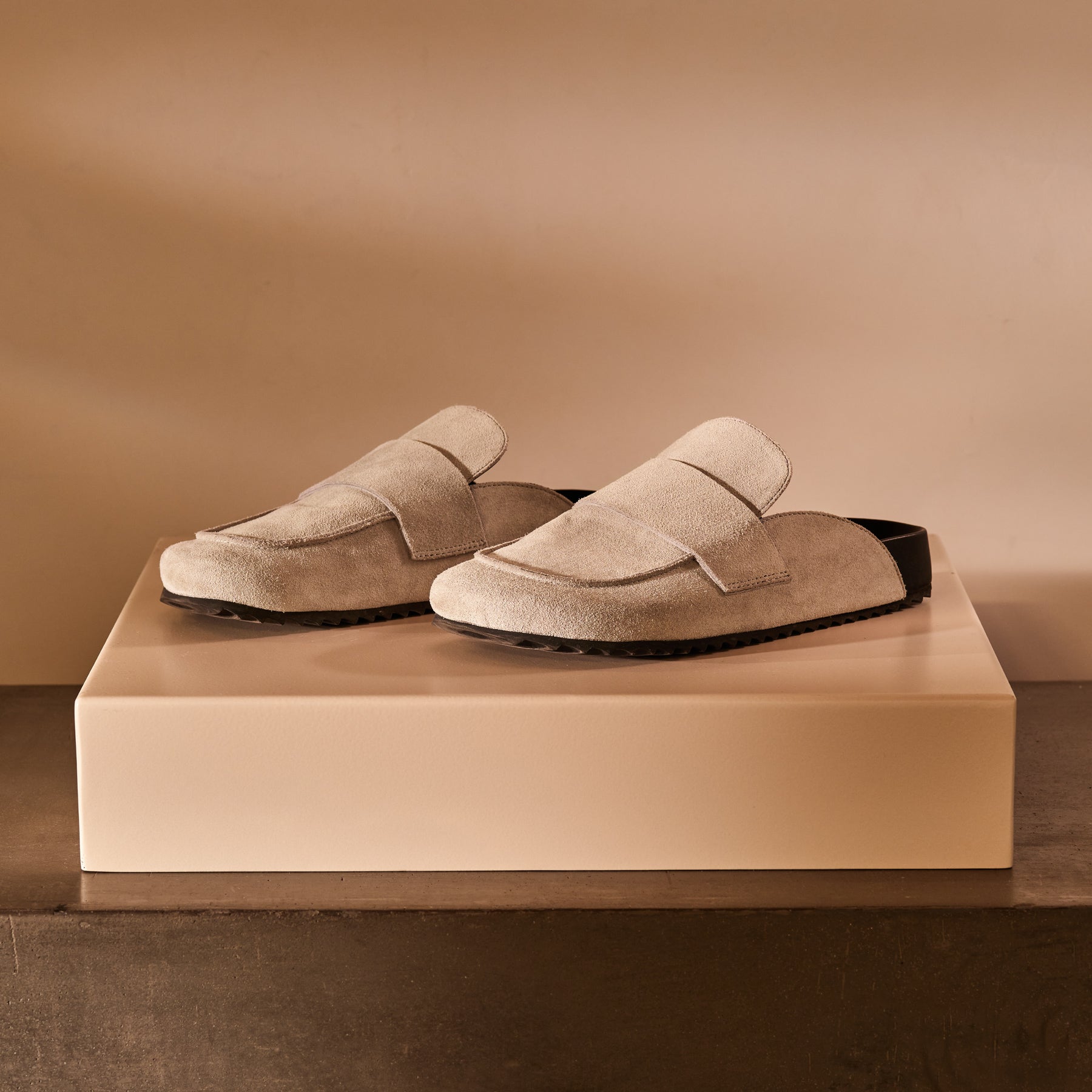 Women's Suede Slip On Loafer - Plaster | James Perse Los Angeles