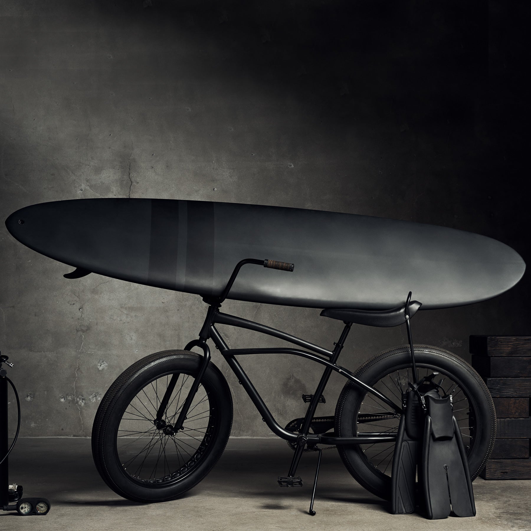 Classic Longboard 7'10" - Matte Black & Black Stripe | James Perse Los ...